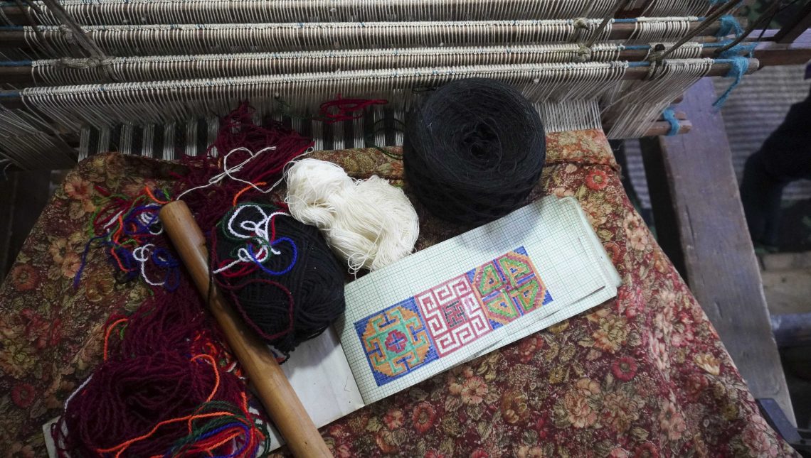 The hand loom weavers of ‘Roshmolyo Chine’- crafting the future of ...